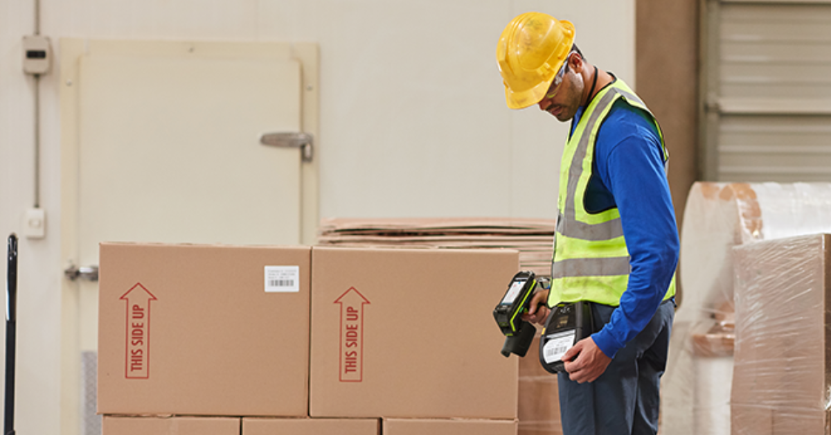 Enjoy an efficient inventory with barcode and RFID technology!